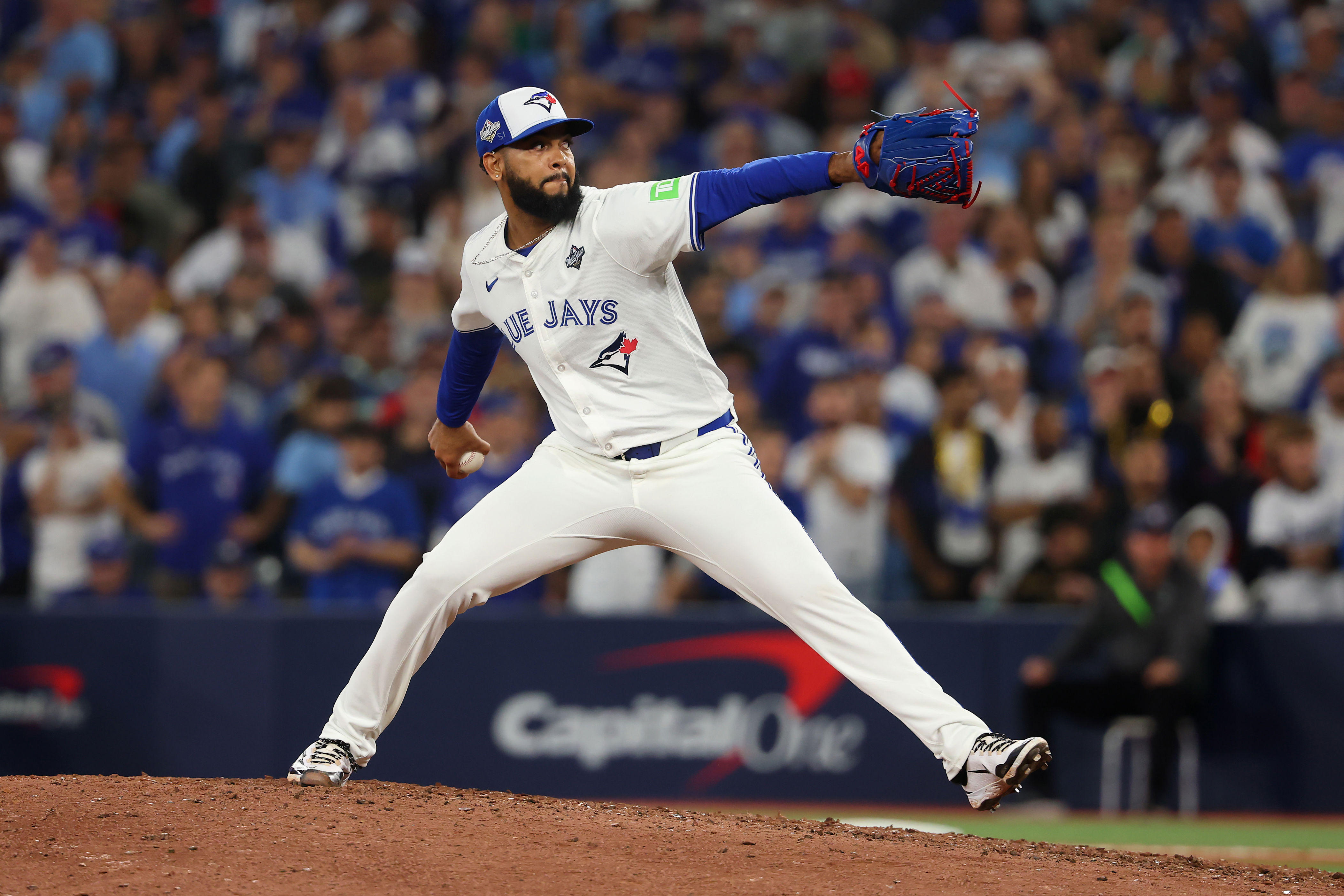 Seranthony Domínguez gives surprise reason for leaving Blue Jays