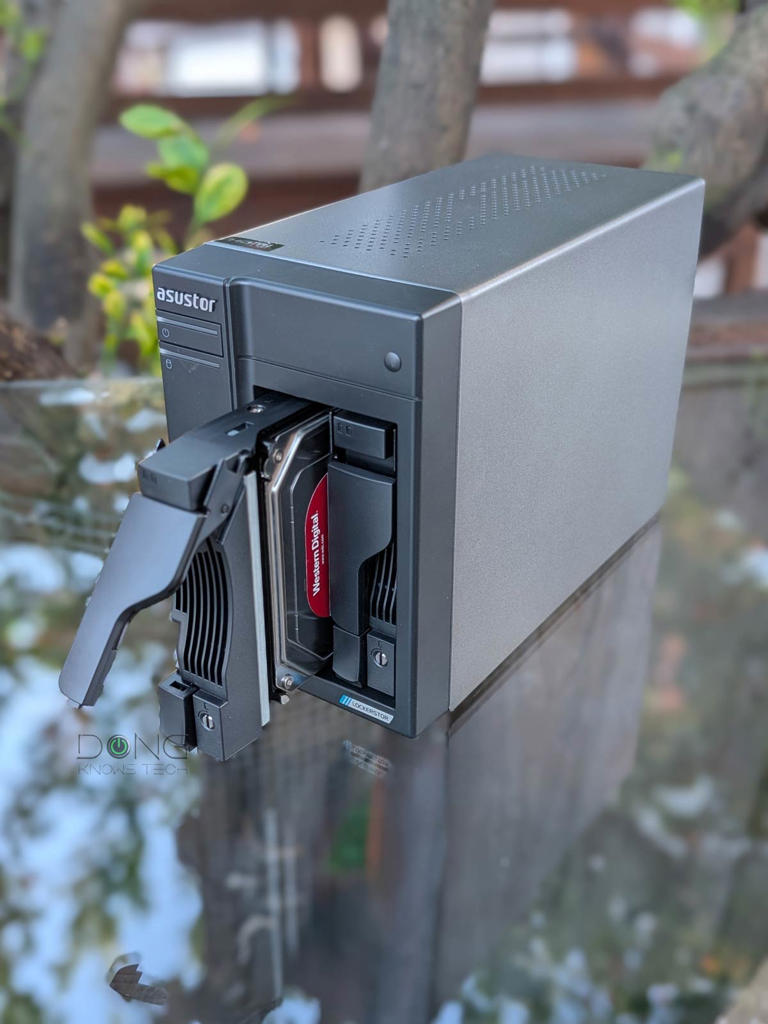 ASUSTOR AS6702T v2 Lockerstor 2 Gen2+ Review (vs. Synology DS225+): A ...