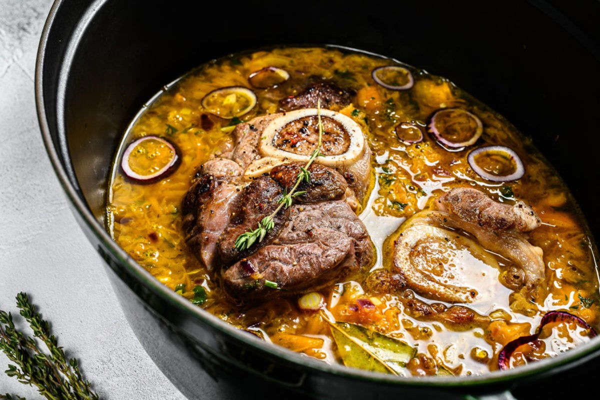 Slow-cooked winter comfort: Beef, pork and creamy chicken