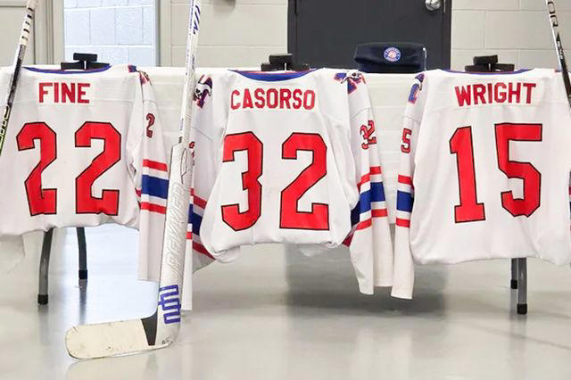 3 teen hockey players die in car crash on their way to practice