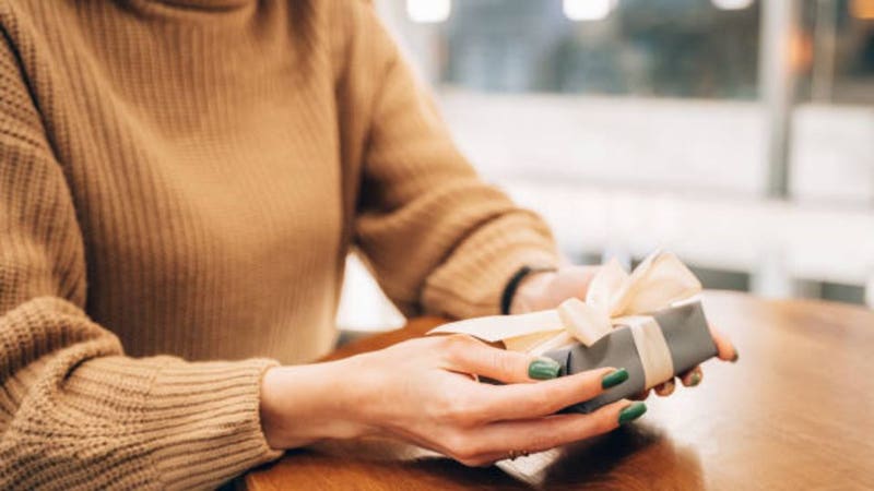 Best small gifts for women