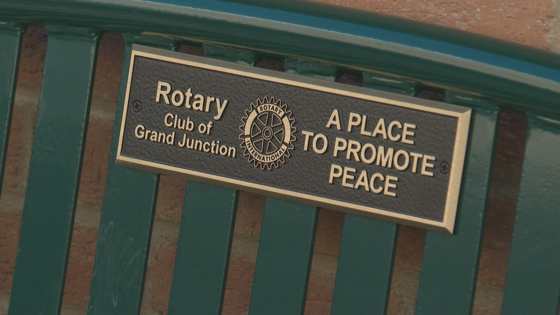 Orchard Avenue Elementary receives peace bench from Rotary members