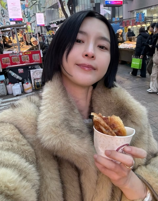 Kim Su-mi reveals her first update after announcing her divorce from ...