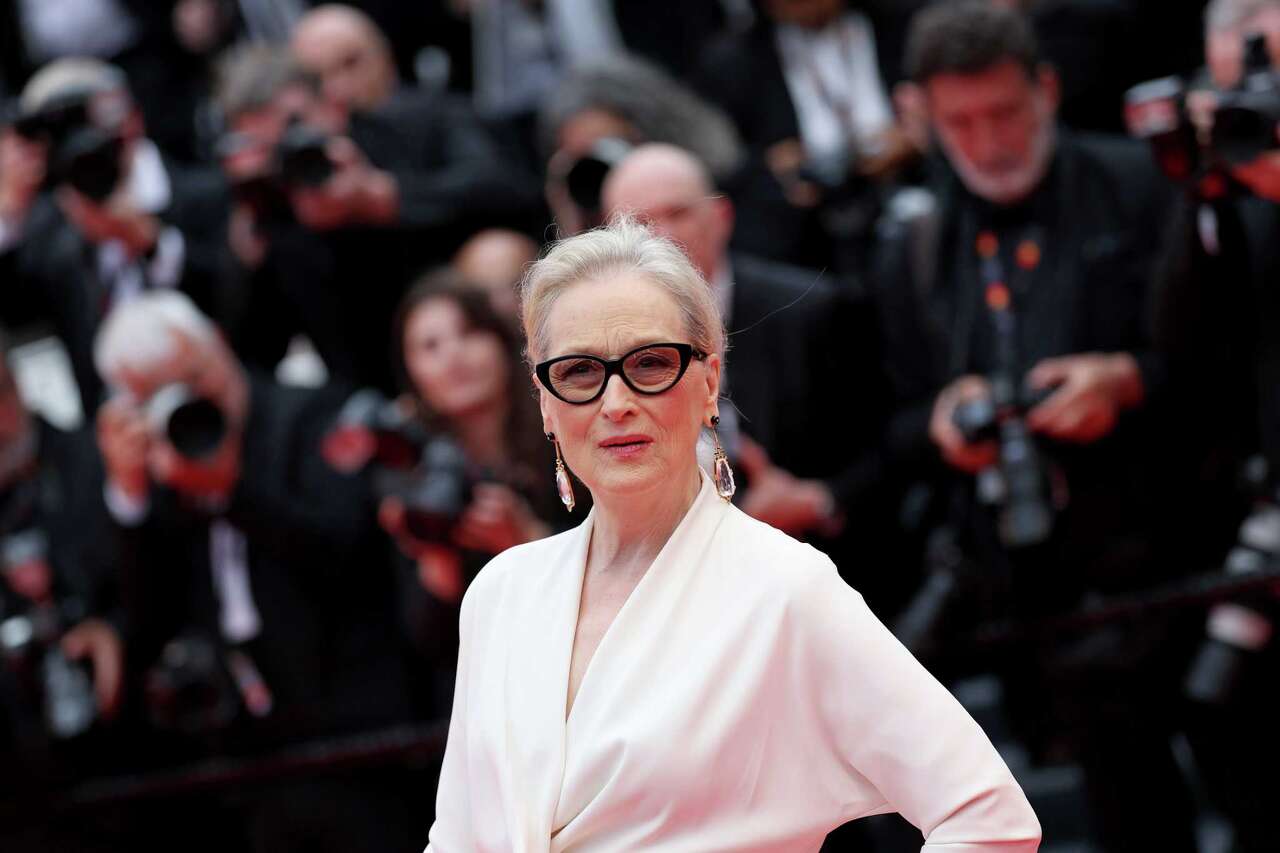 Meryl Streep will portray Joni Mitchell in long-awaited Cameron Crowe film