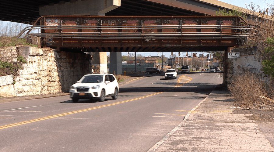 FedEx tractor-trailer hits Park Street Bridge, driver ticketed