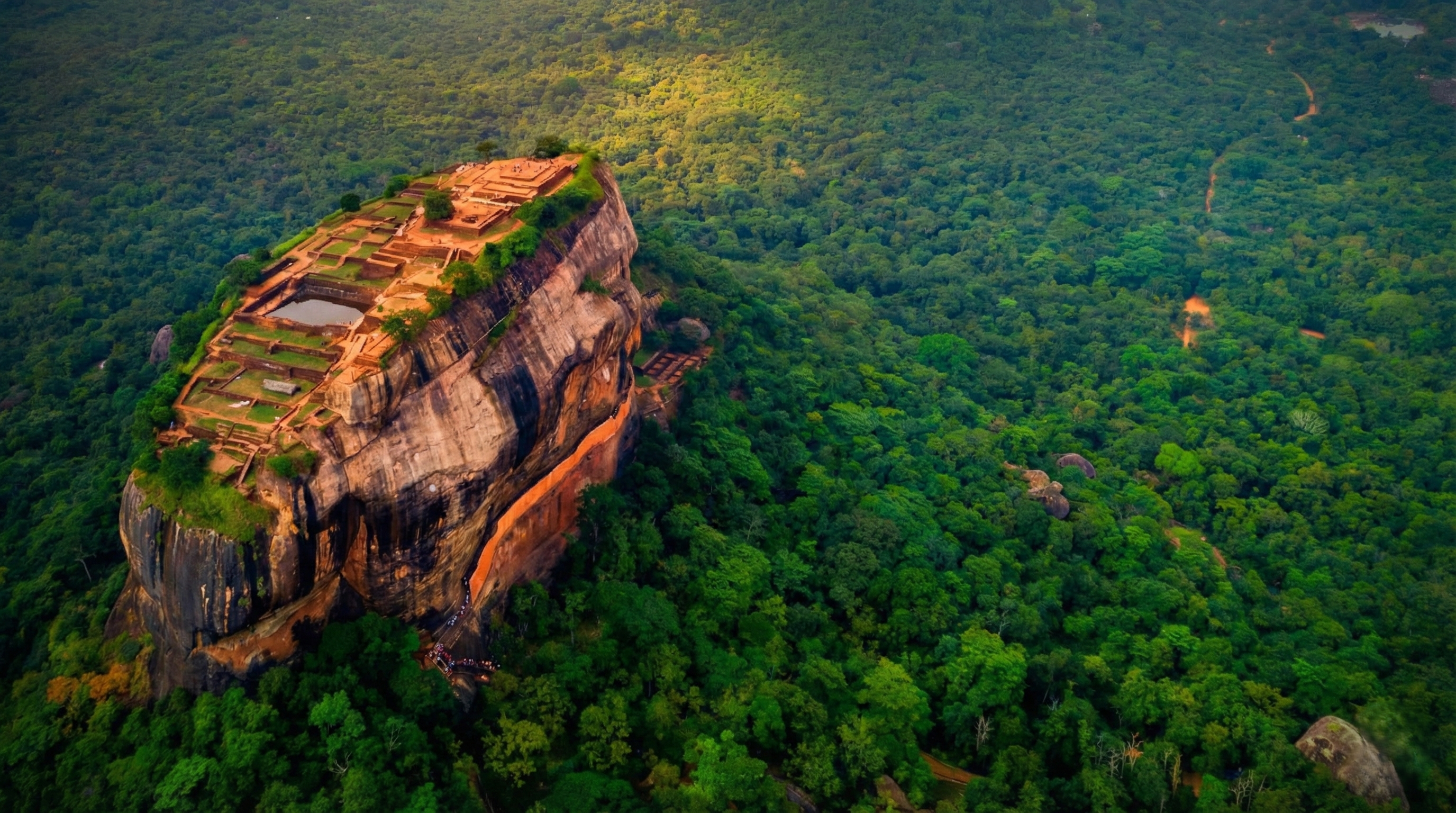 « Ce rocher cache un secret » - Sigiriya, la cité des dieux qui fascine ...