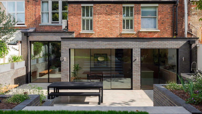 Thinking bigger? These L-shaped kitchen extensions deliver