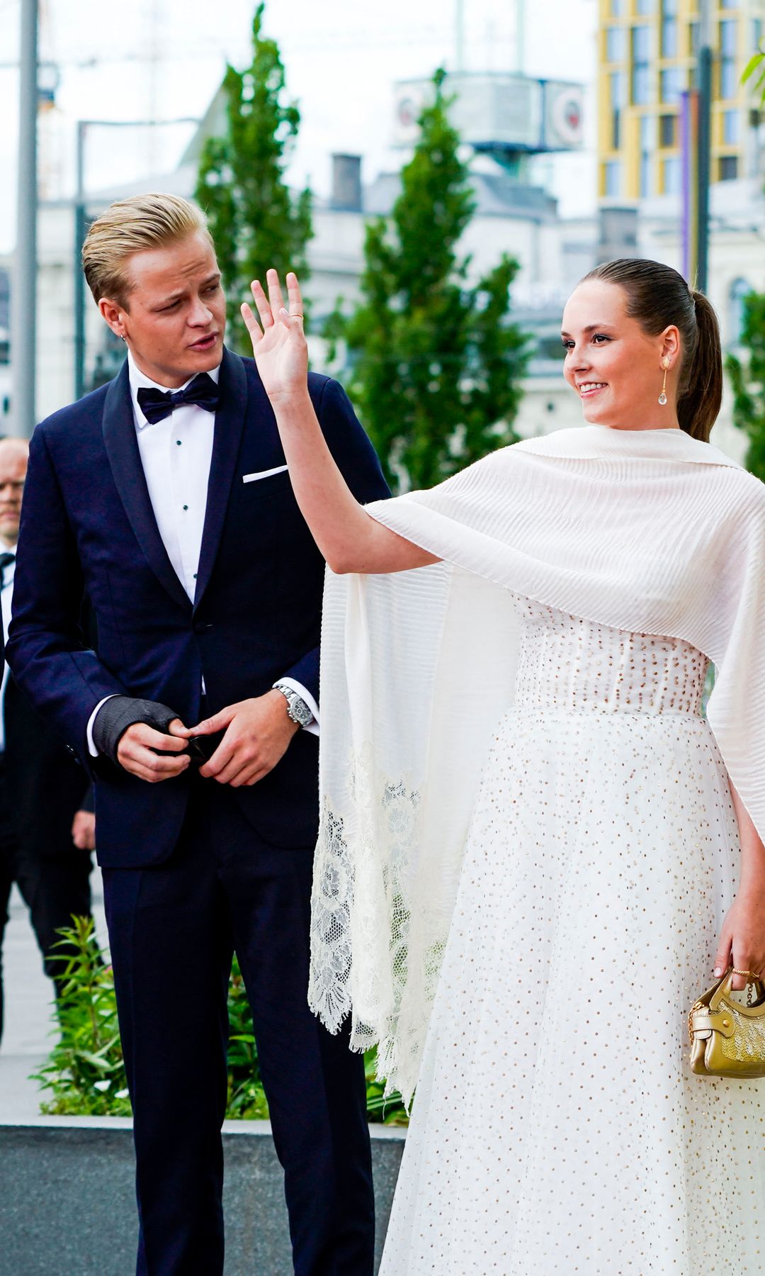 Ingrid de Noruega, fotografiada con su hermano Marius Borg antes de ...