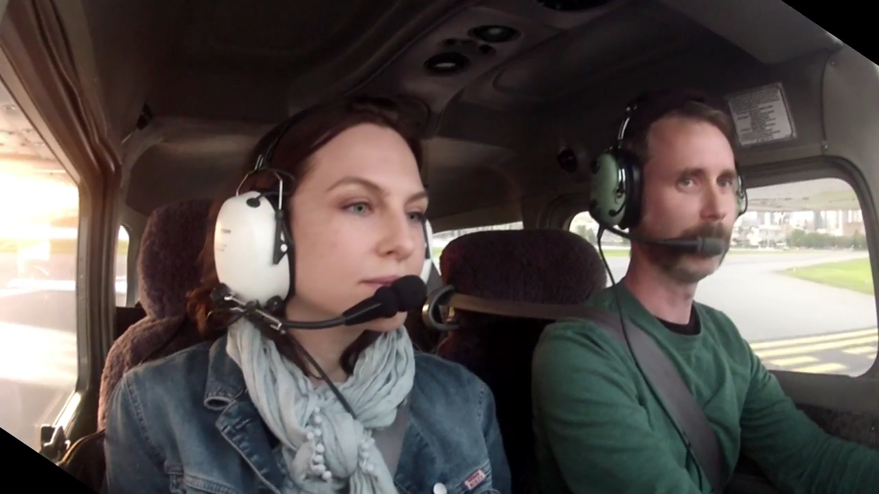 Watch a pilot fight wake turbulence while flying a nervous passenger