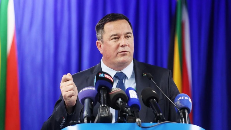 DA commits to dismantling BEE despite Ramaphosa’s firm defence