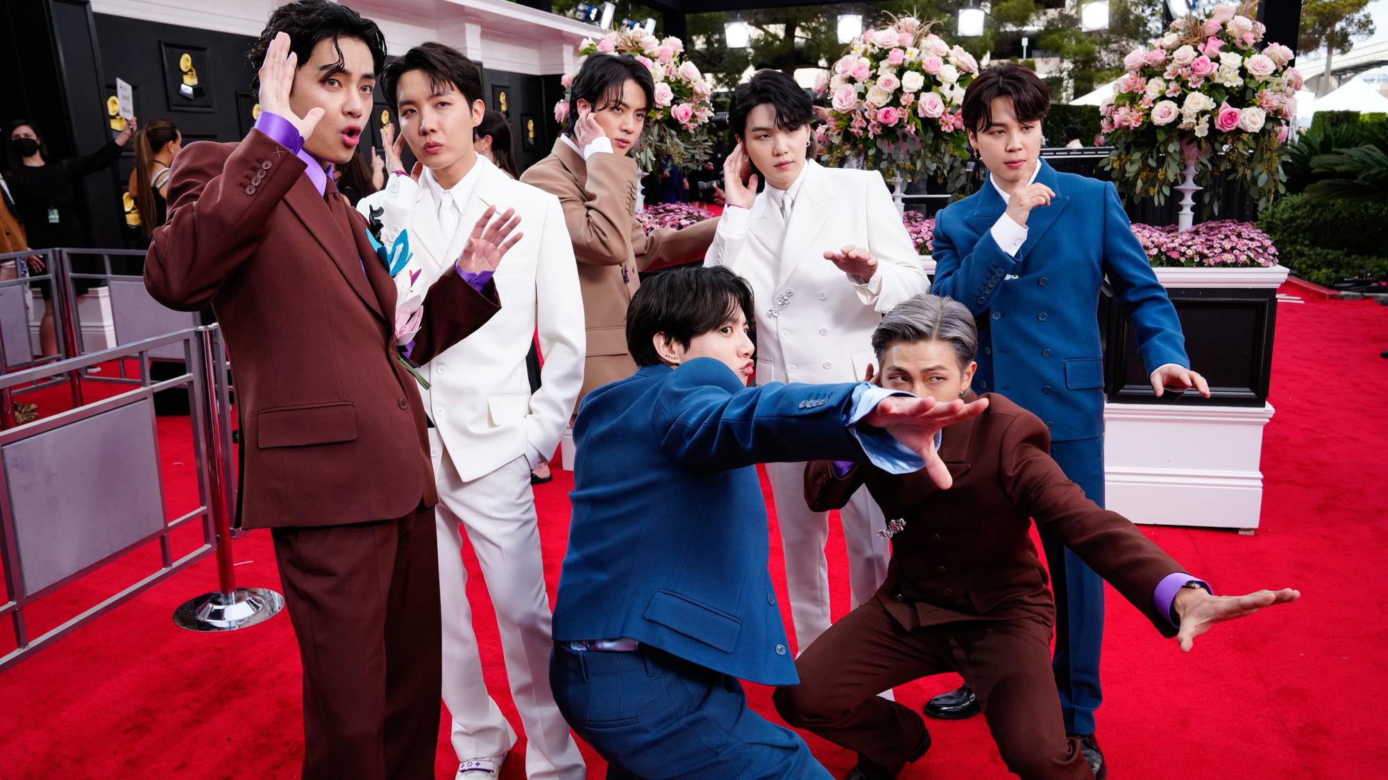 Avec la retransmission en direct du concert de BTS, Netflix frappe un ...