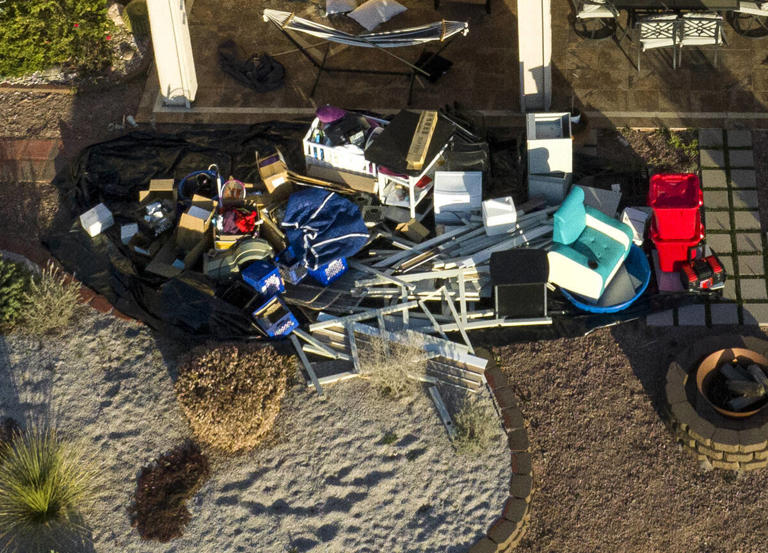 Man arrested in Las Vegas bio lab probe; many unidentified samples found