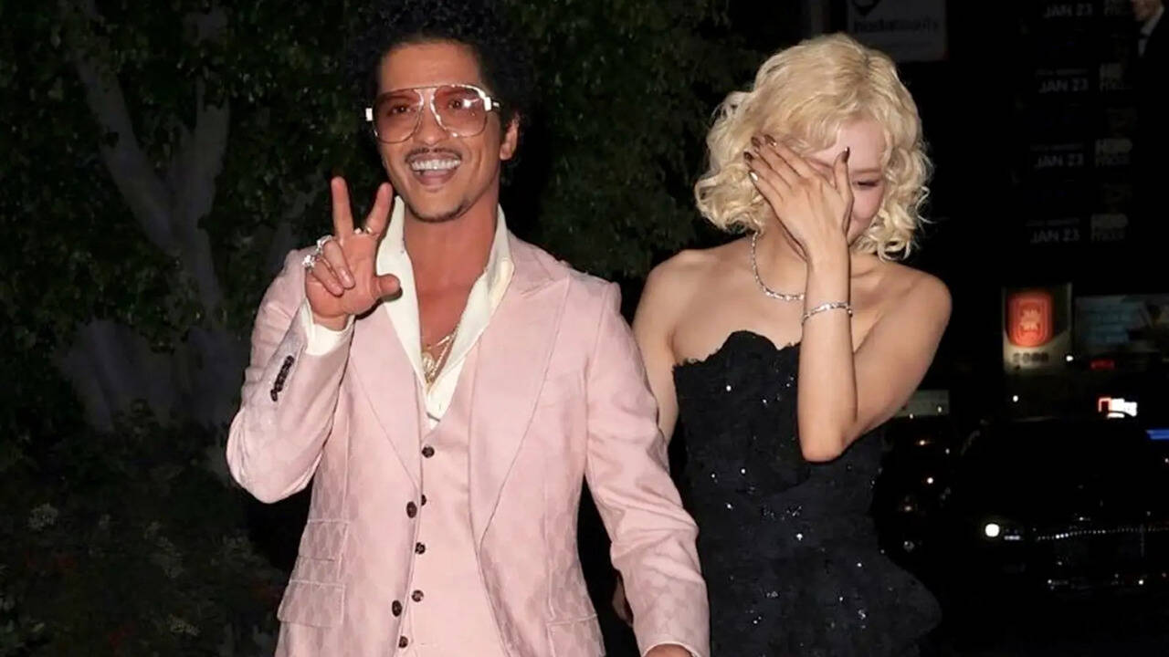 Bruno Mars, Rose Did THIS After APT Lost At Grammys 2026 - TROLLS ...