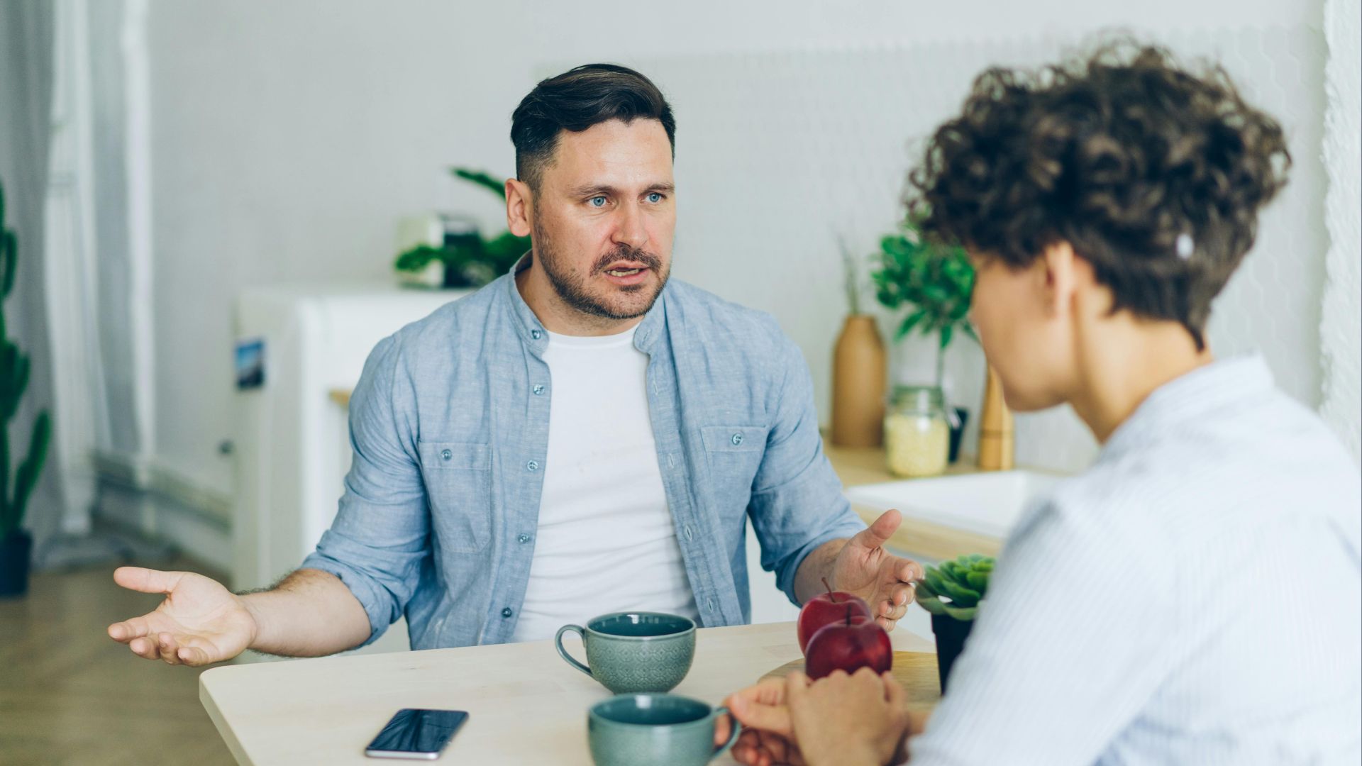 Why dropping hints doesn't work on men