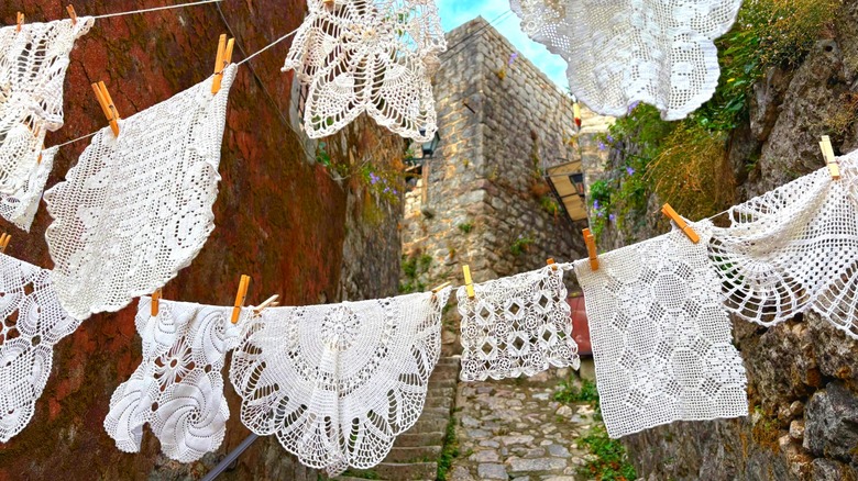 13 genius ideas to repurpose thrifted vintage doilies to use around the ...