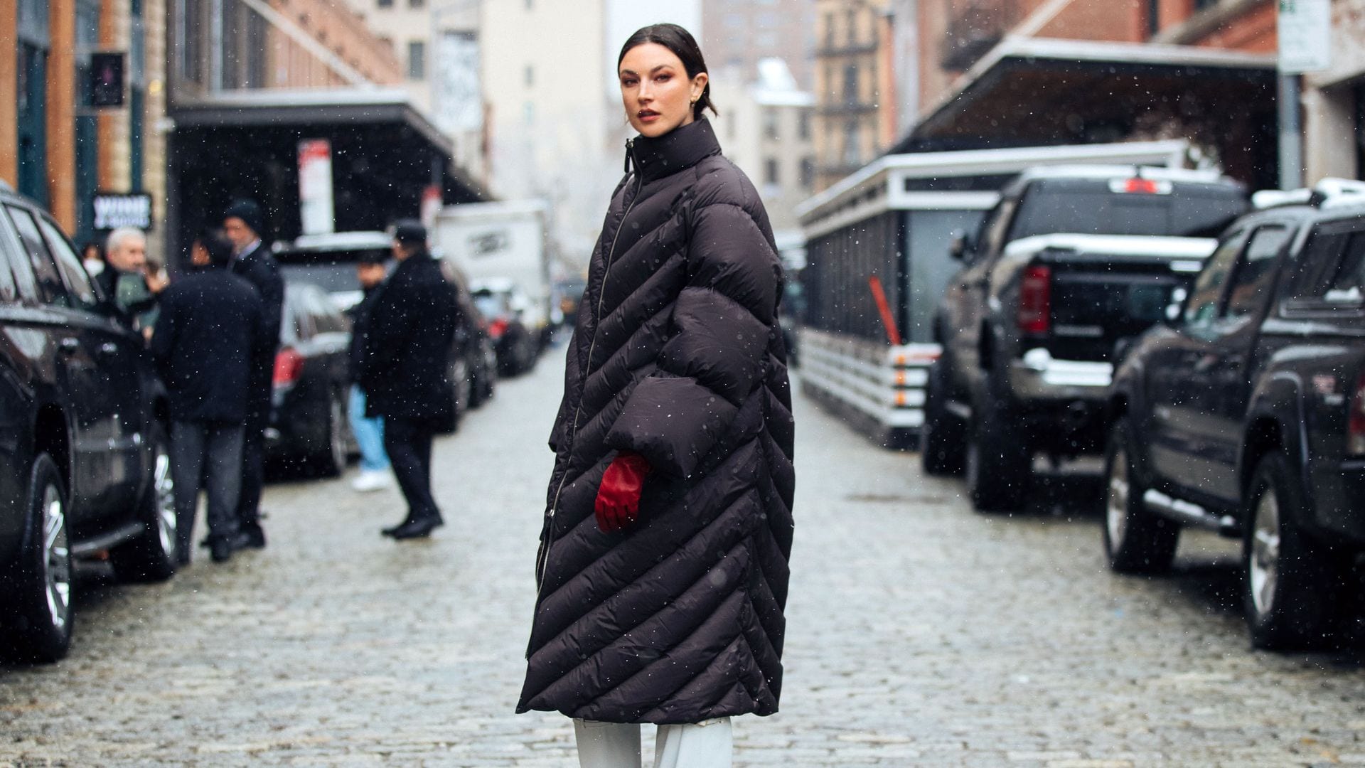 Largo, versátil y muy calentito: el abrigo de invierno de mujer que te ...