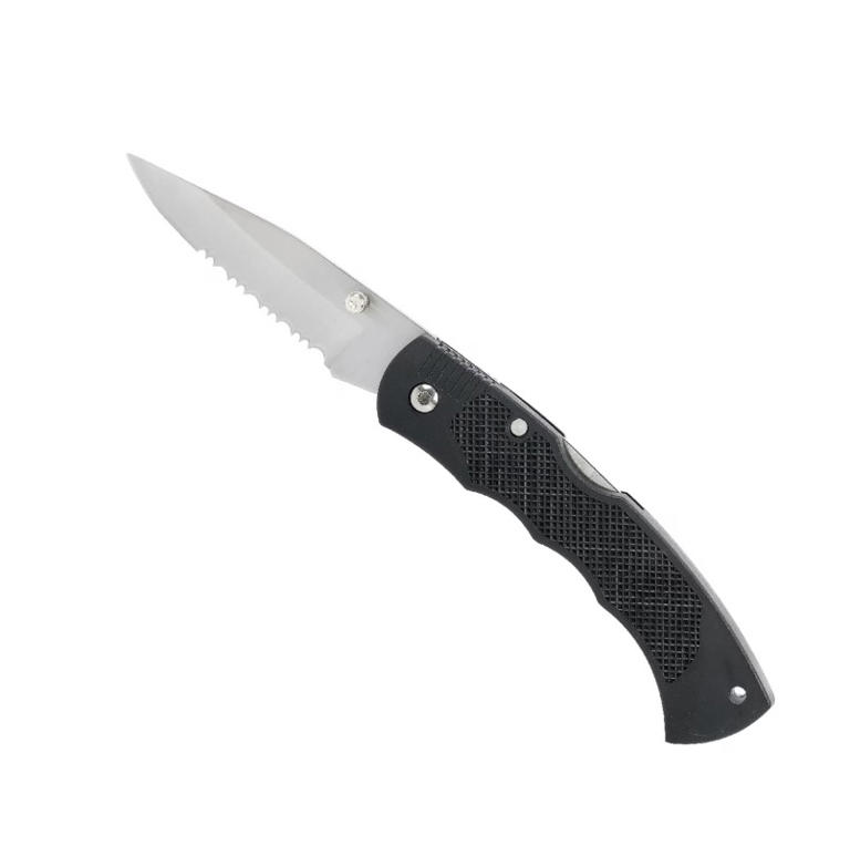 Walmart’s $5 pocket knife is lightweight, durable, and easy to carry
