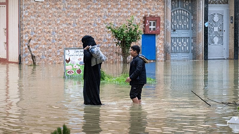 Inondations au Maroc : le niveau d'eau du barrage de Wadi Al-Makhazin ...