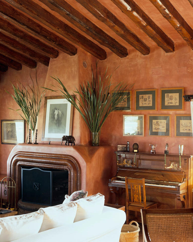 5 "Tacky" paint colors that are about to become cool again, according ...