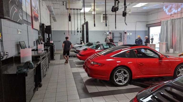 7 reasons you should go to a car dealer service department—and what to ...