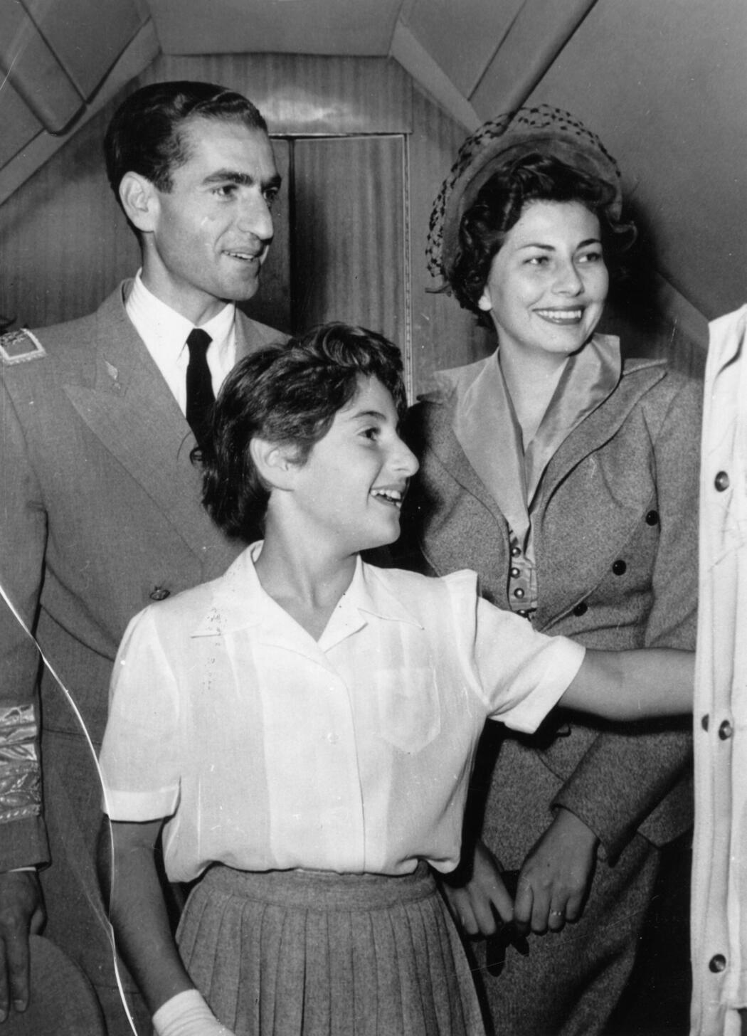 Die Familie von Kaiserin Farah Pahlavi und dem letzten Schah