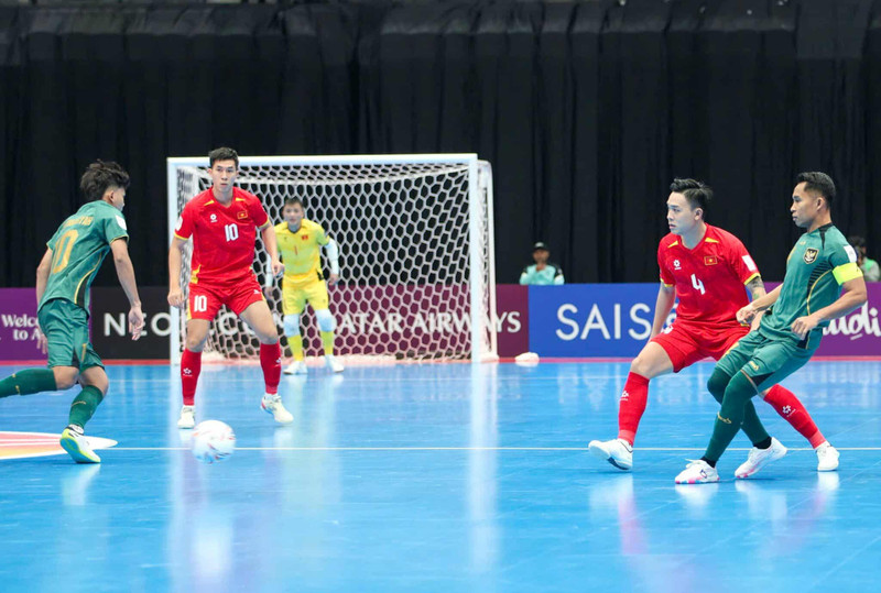 Trực tiếp futsal Việt Nam vs futsal Indonesia 1-3 (H2): Việt Nam đá ...
