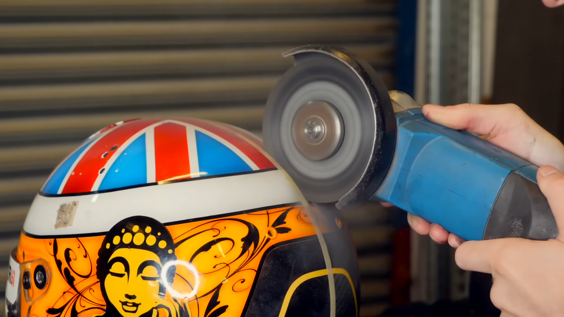 What's inside an F1 helmet