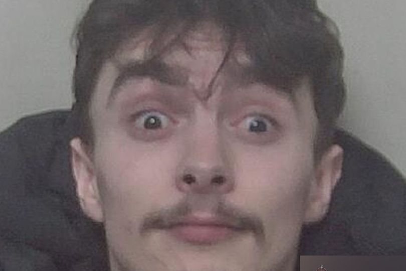Public urged call 999 over startled-looking 'most wanted' man with ...