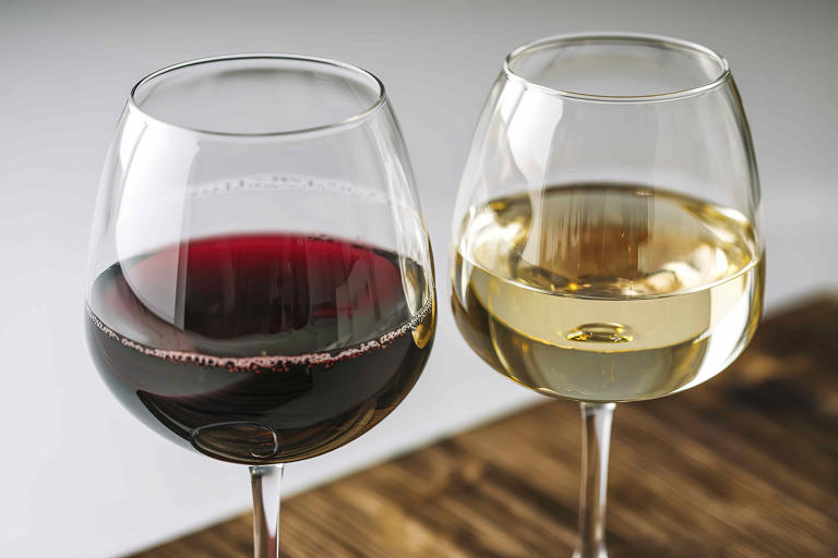 Red wine vs. white wine: Which is better for your heart?