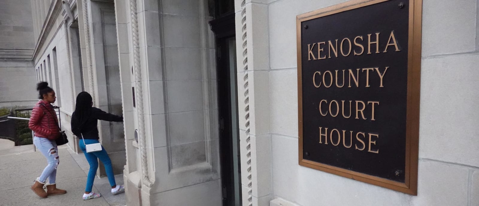 Republican DA’s office caught using AI to prosecute massive burglary cases