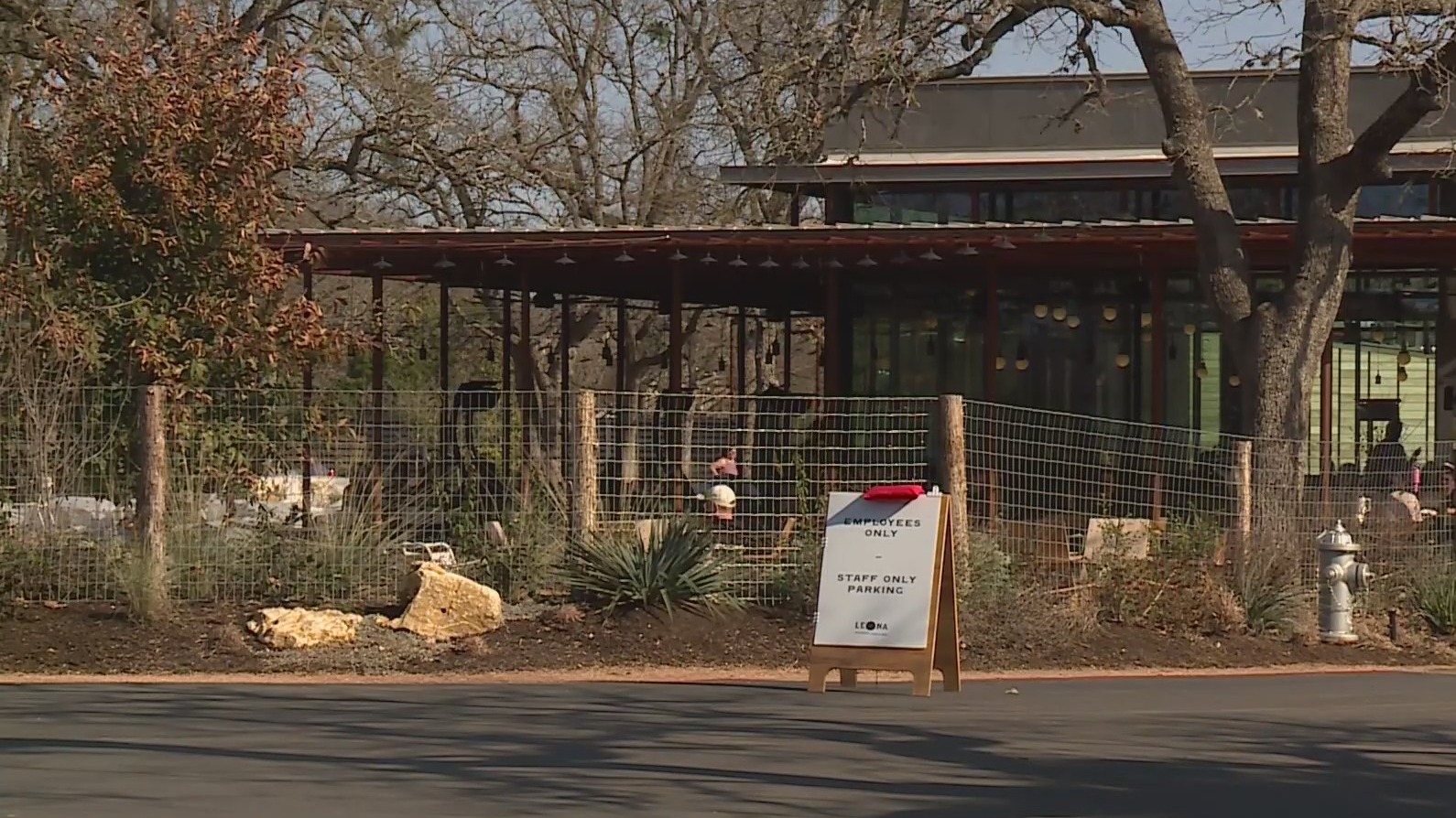 Leona Botanical Cafe & Bar celebrates opening in Southwest Austin