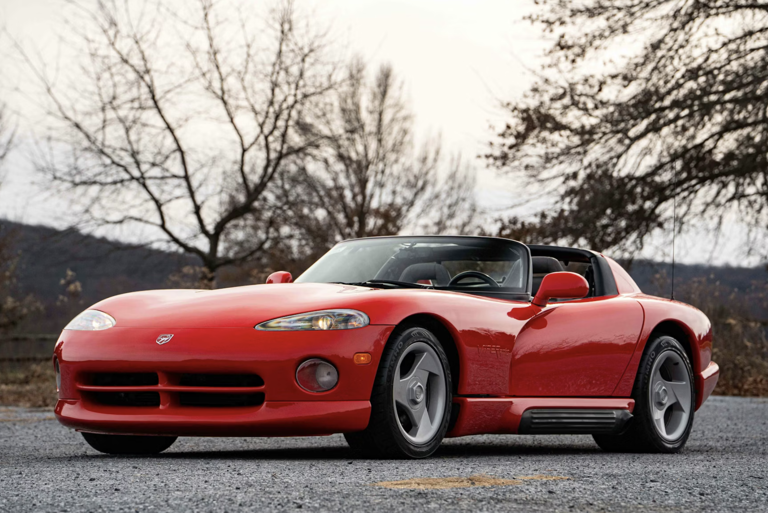 Low-mile 1992 Dodge Viper RT/10 heads to auction in Pennsylvania