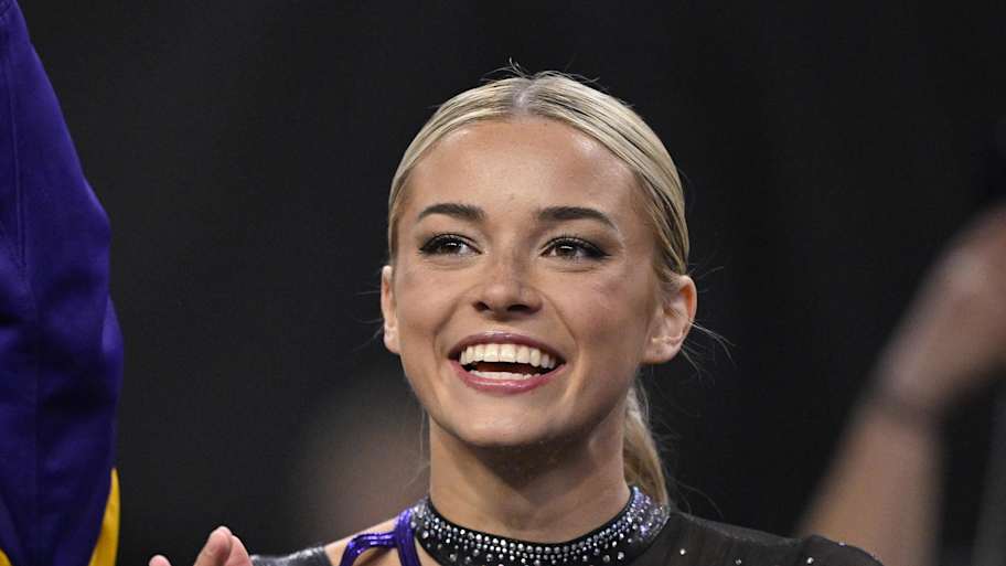 Livvy Dunne stuns in Super Bowl fit while freaking out over Lady Gaga ...