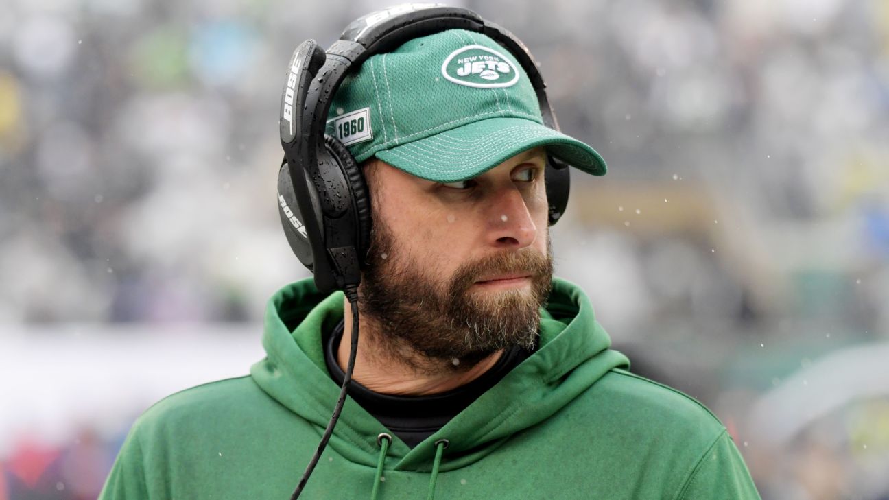 Source: Adam Gase ends NFL hiatus to join Chargers' staff