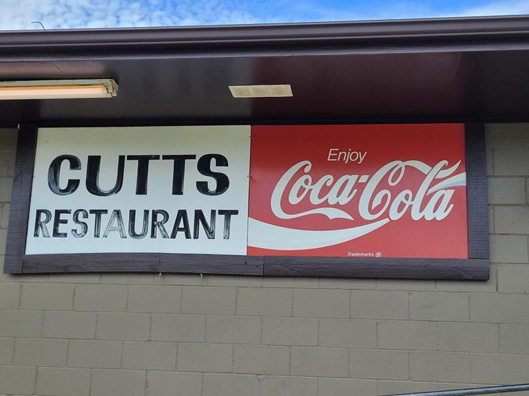 ‘A farewell to a family table’: Cutts Restaurant to close after 6 decades