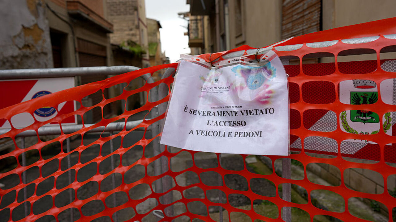 Siciliaans stadje Niscemi tussen wanhoop en woede na aardverschuiving ...