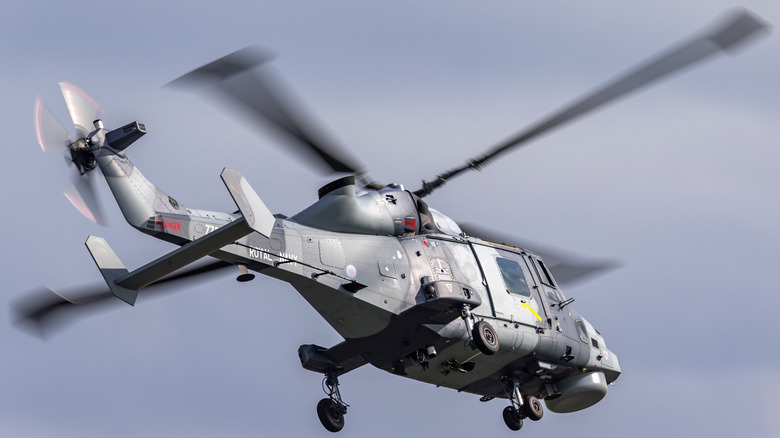 5 of the fastest military helicopters, ranked by top speed