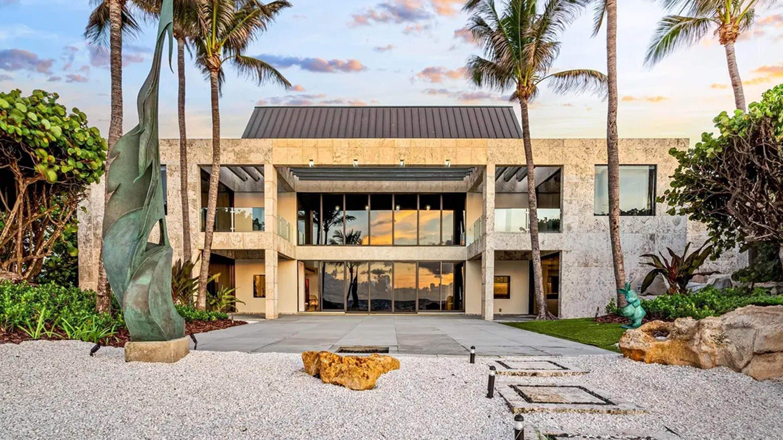 $31.5 million Manalapan mansion finds new owners for the first time in ...
