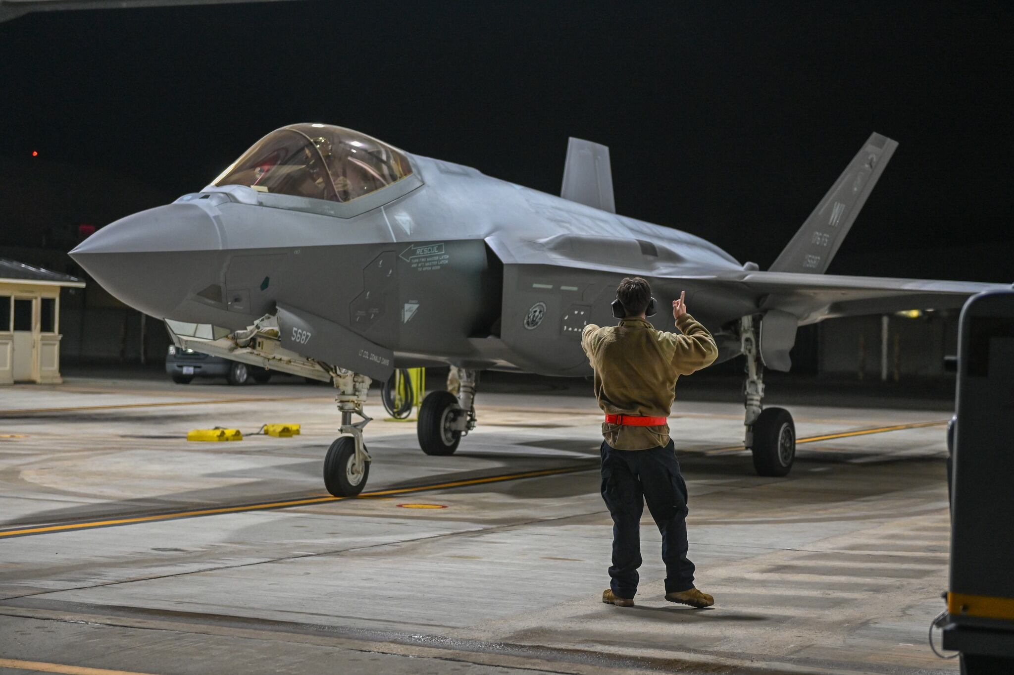 Wisconsin Air National Guard conducting evening training flights this week