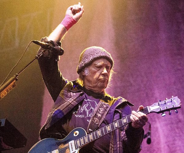Neil Young cancels UK, European tour dates