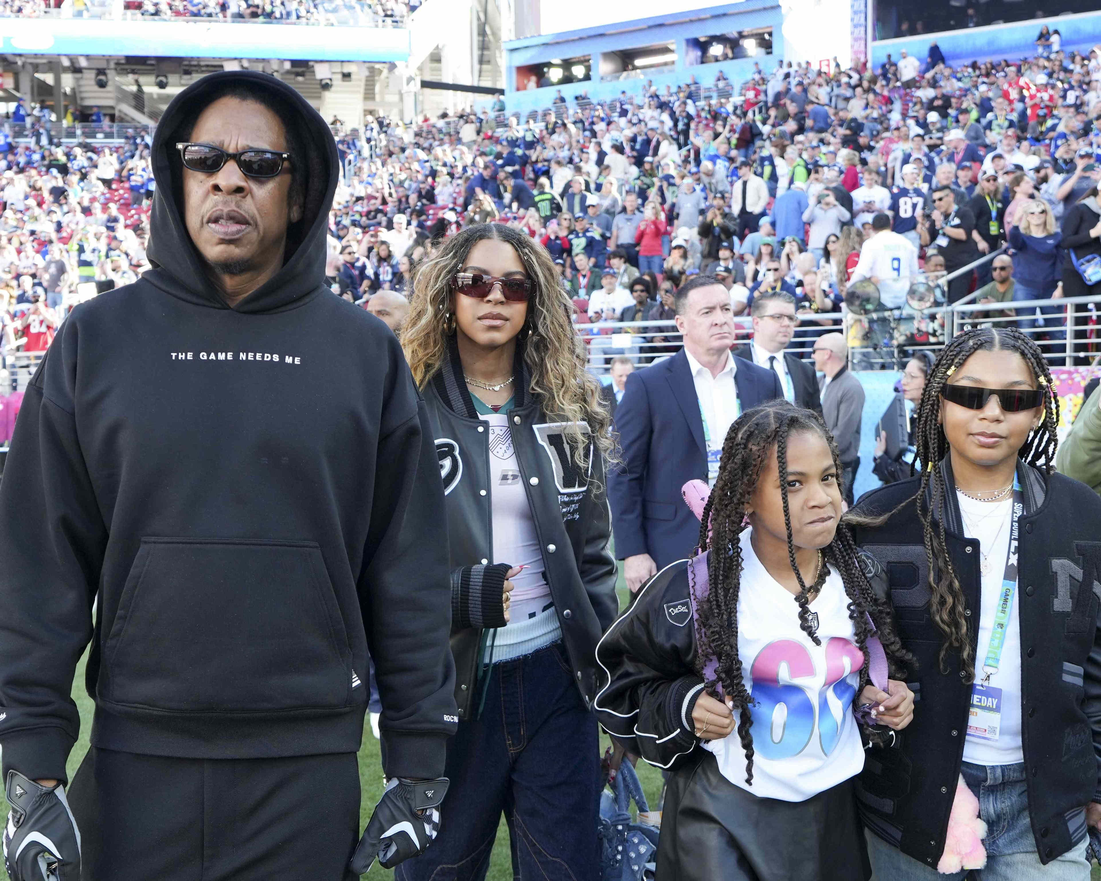 Beyoncé's 8-year-old daughter Rumi makes rare appearance with Blue Ivy ...