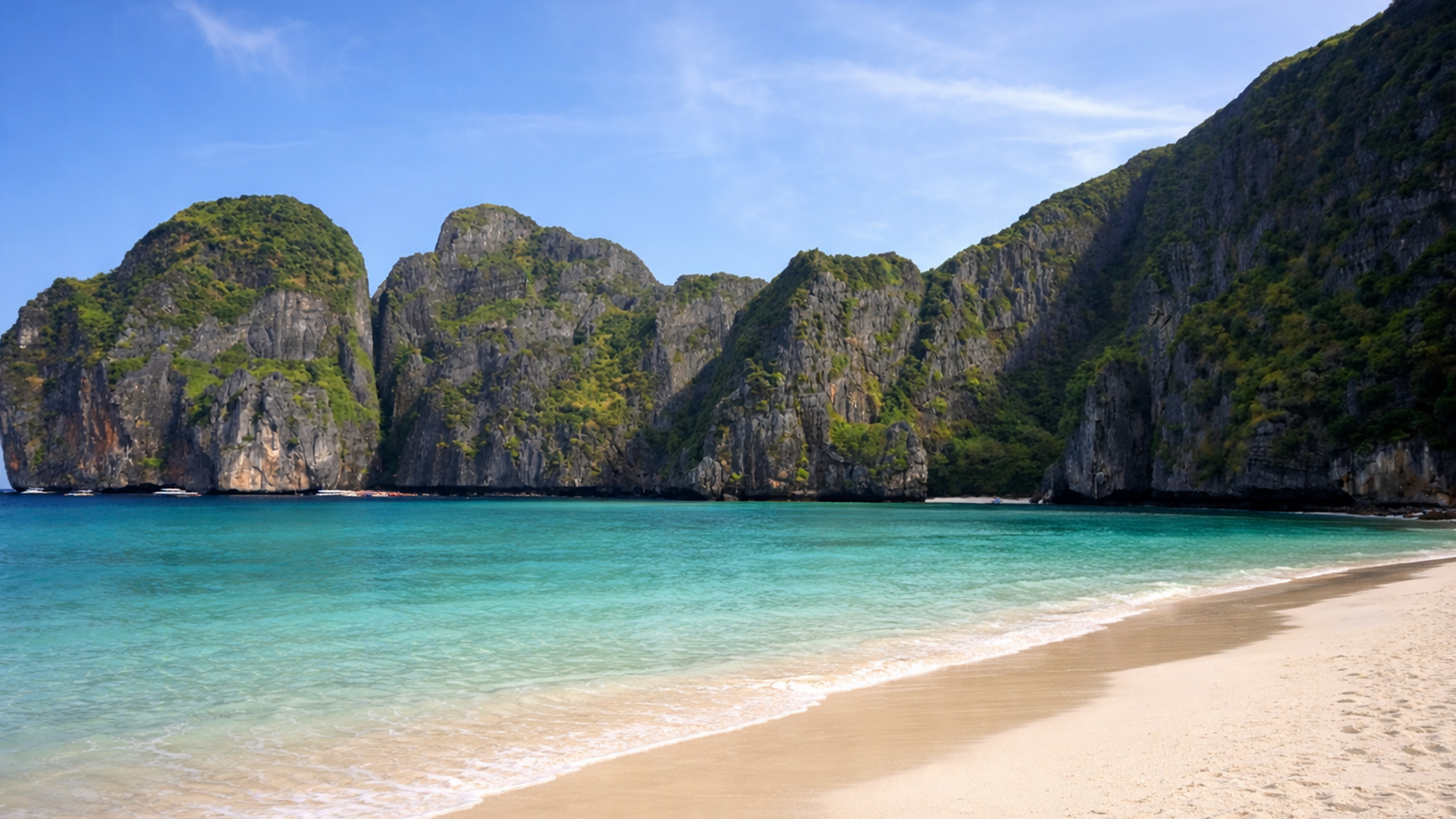 Maya Bay Pileh Lagoon scenic private boat journey (4K)