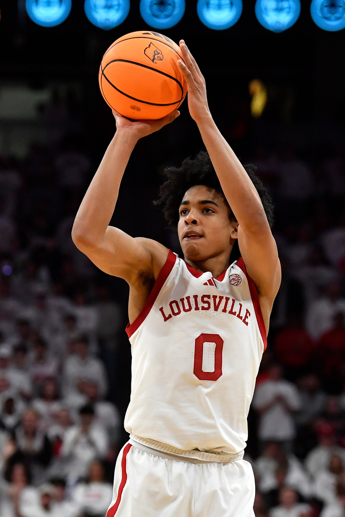 Louisville's Brown has record-setting game, passing Flagg's ACC mark ...