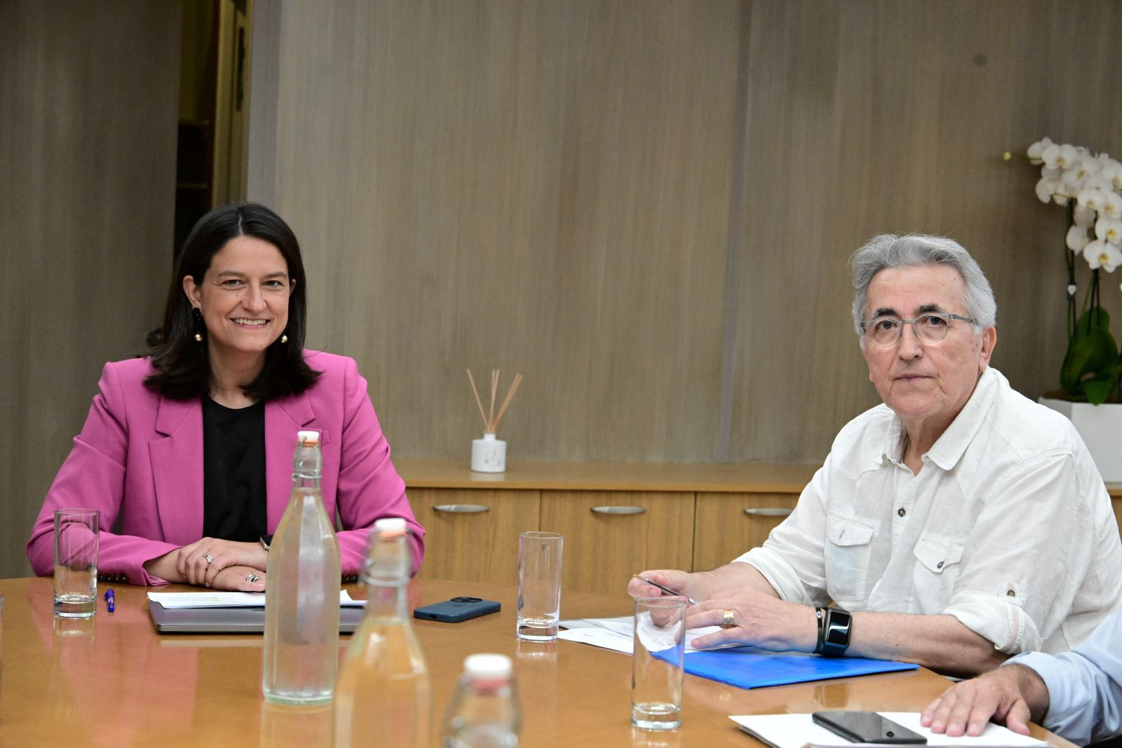 Η «βόμβα» Παναγόπουλου σκάει στην αυλή της Κεραμέως