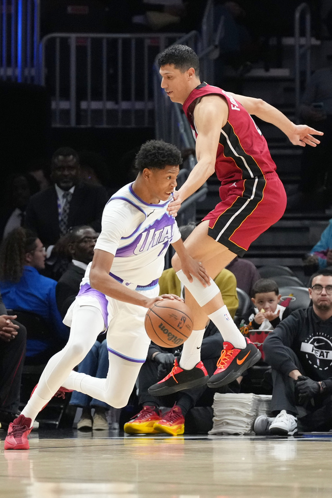Sensabaugh hits late 3-pointer to lift Jazz to 115-111 win over Heat