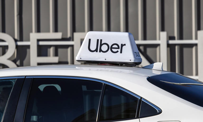 Warning issued as new Uber cancellation 'scams' appear across Europe