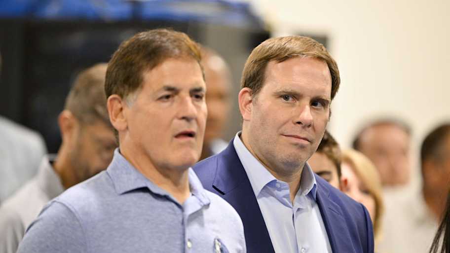 Mark Cuban possibly looking to take back Dallas Mavericks