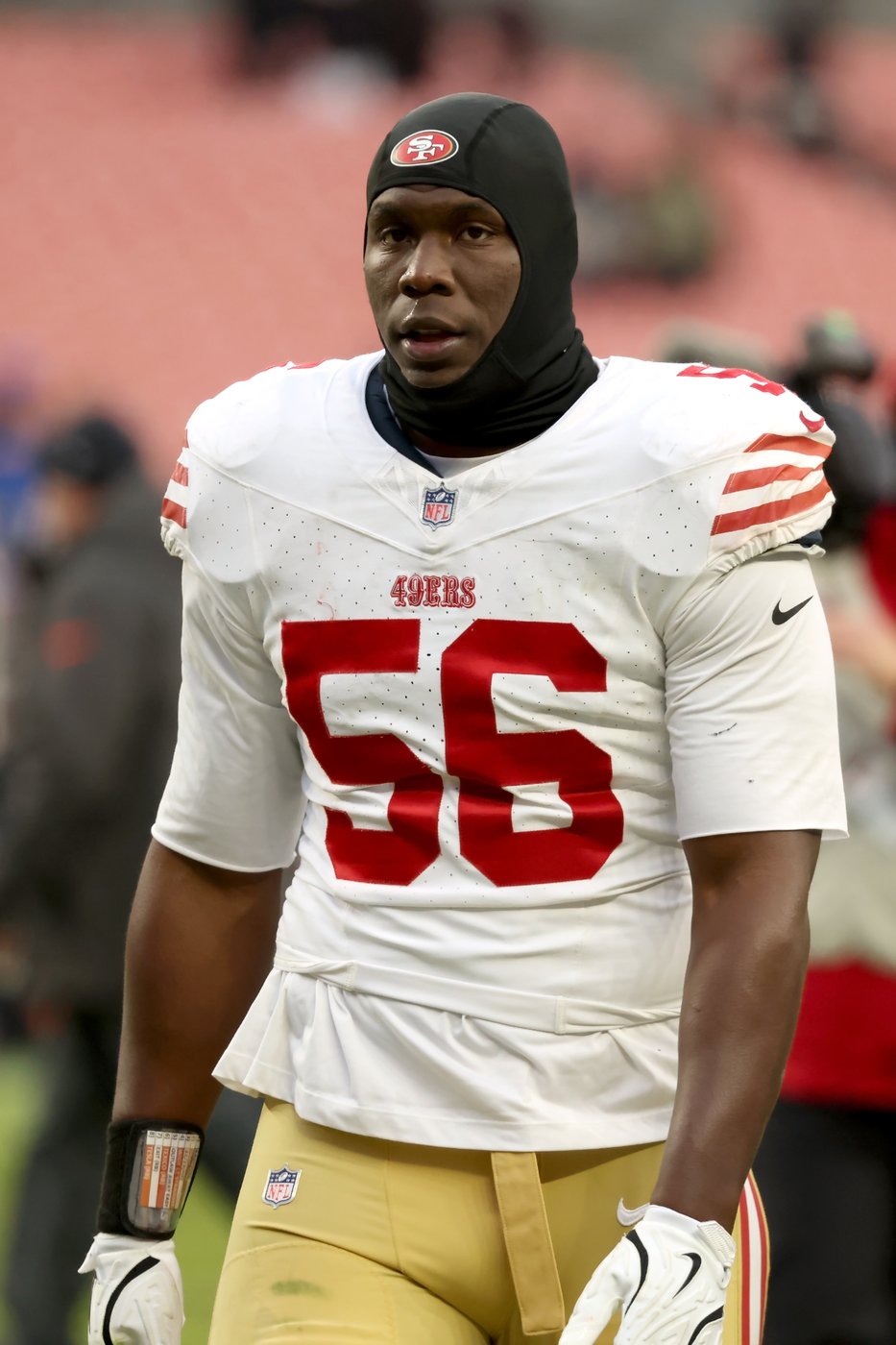 49ers DL Keion White undergoes surgery after being shot in ankle in San ...