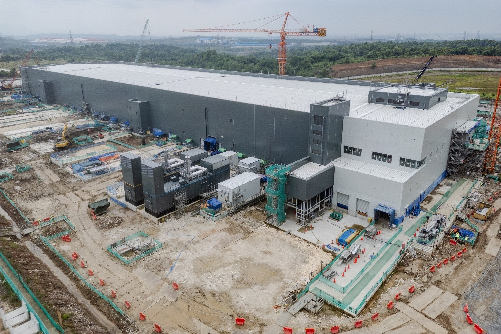 Melihat lebih dekat perkembangan data center JKT09 Microsoft di Karawang