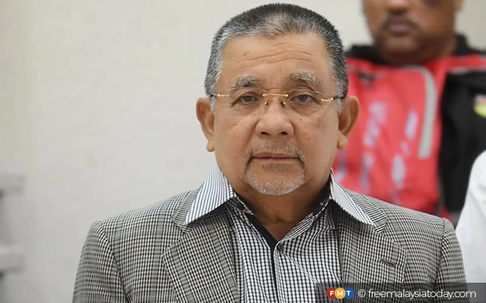 Agong revokes Isa Samad’s ‘Tan Sri’ title